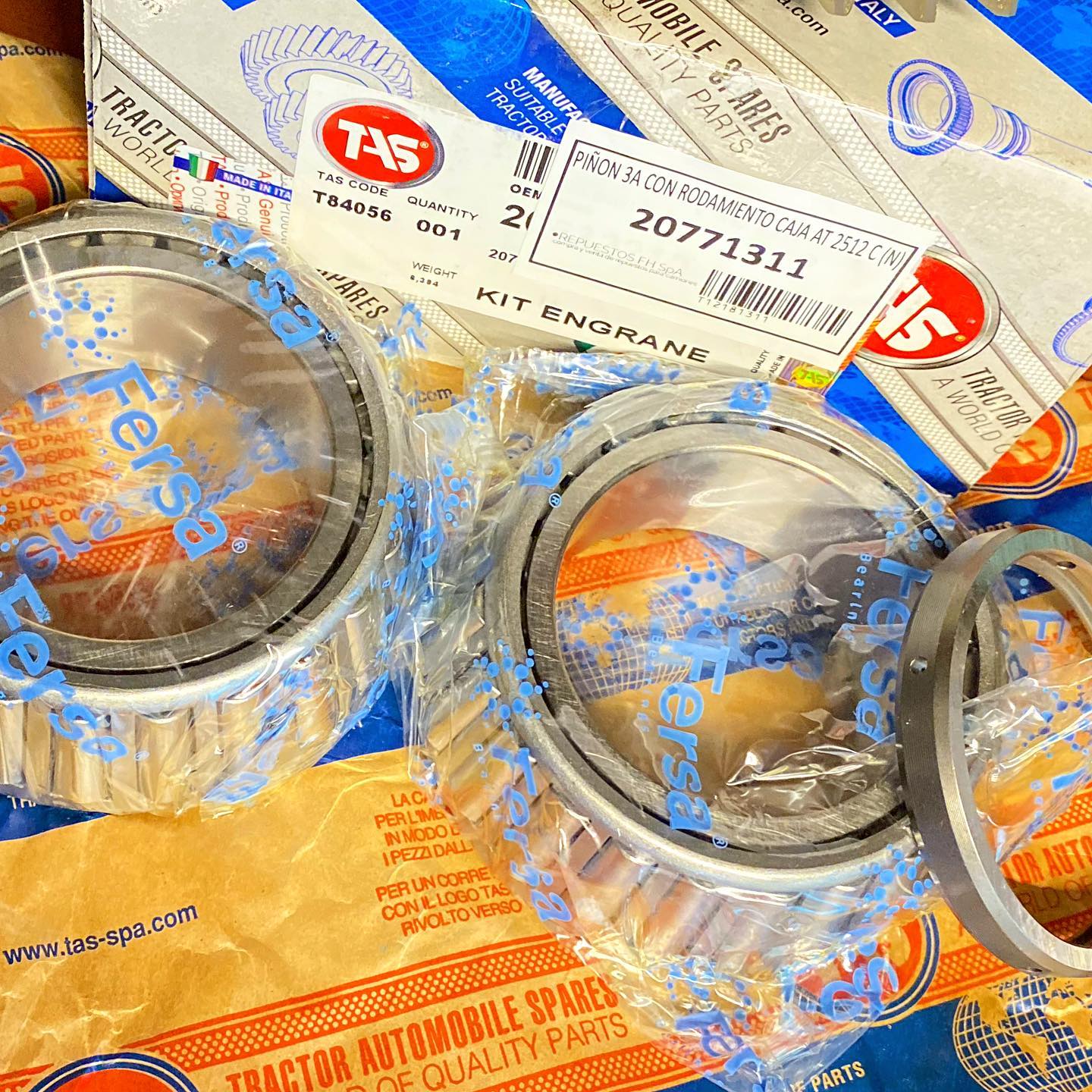 20771311 PIÑON 3A CON RODAMIENTOS CAJA AT 2512 C – Repuestos FH SpA