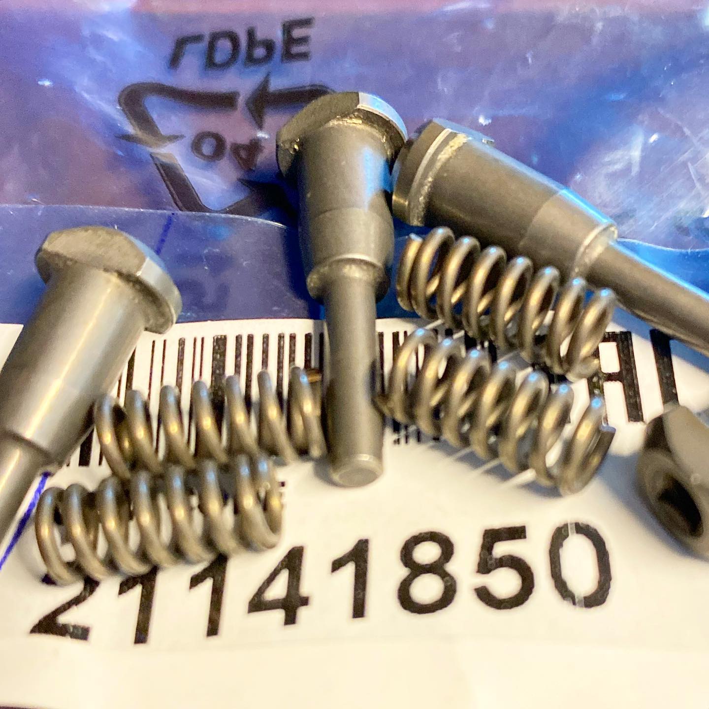 21141850 KIT TRABA CON RESORTE SPLIT CAJA VT – Repuestos FH SpA